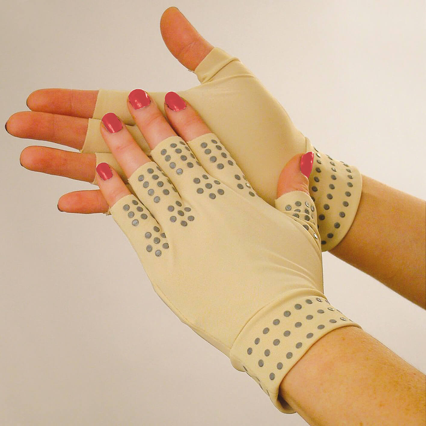 Magnetic Therapy Gloves – BioMag Therapy